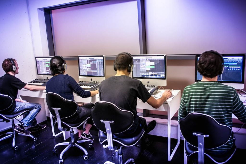 Music Production beginners - Small Group - London Academy of Music ...