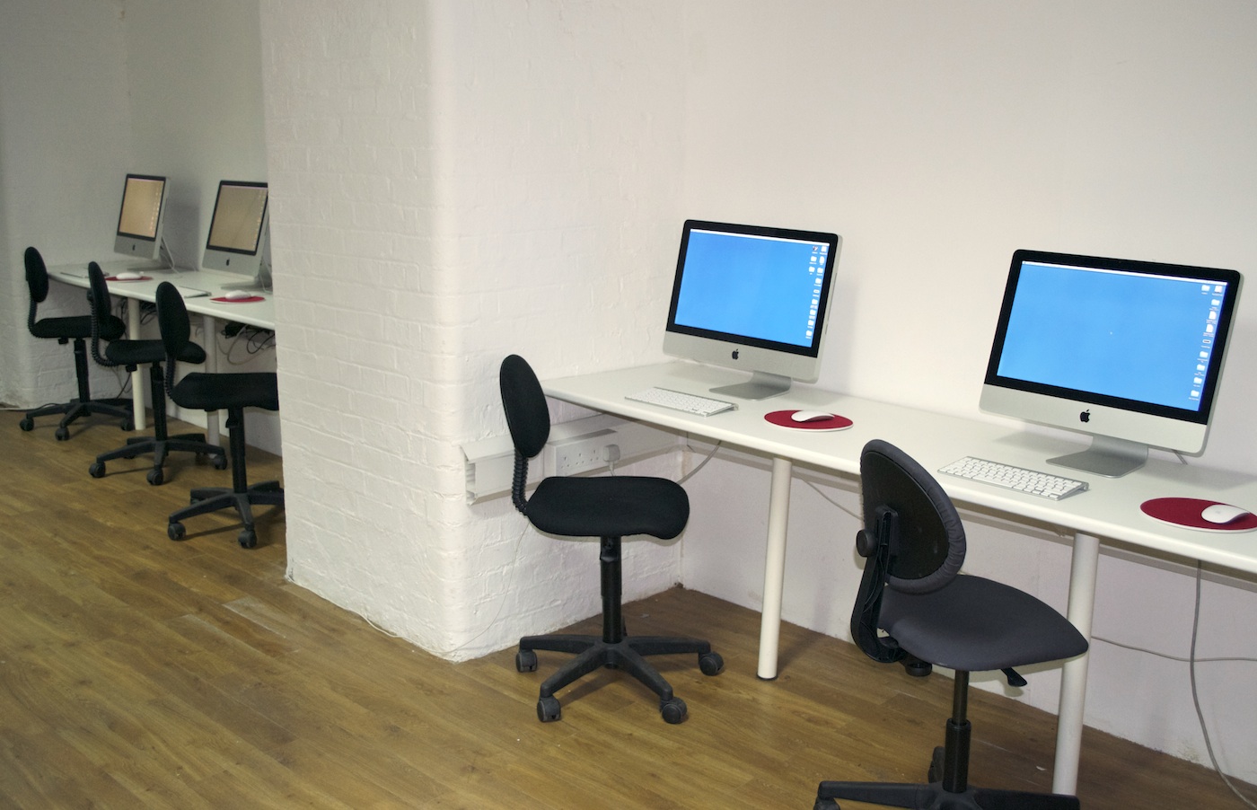 Workstations - London Academy of Music Production