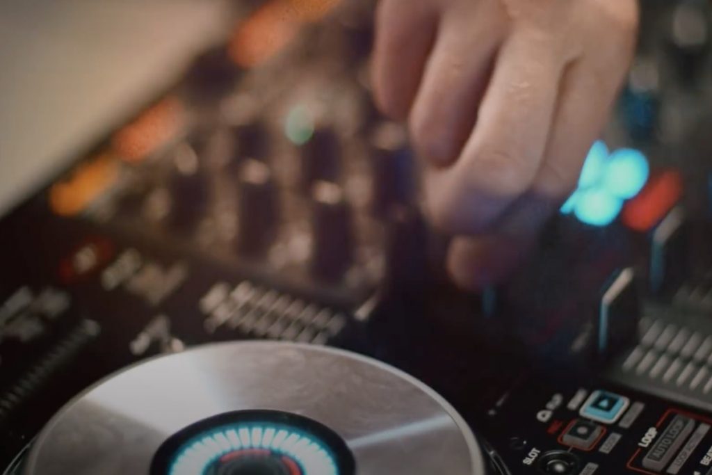 DJ crash course - One to One - London Academy of Music Production